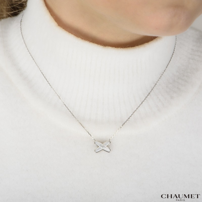 Chaumet White Gold Mother of Pearl & Diamond Juex de Liens Suite | Rich ...